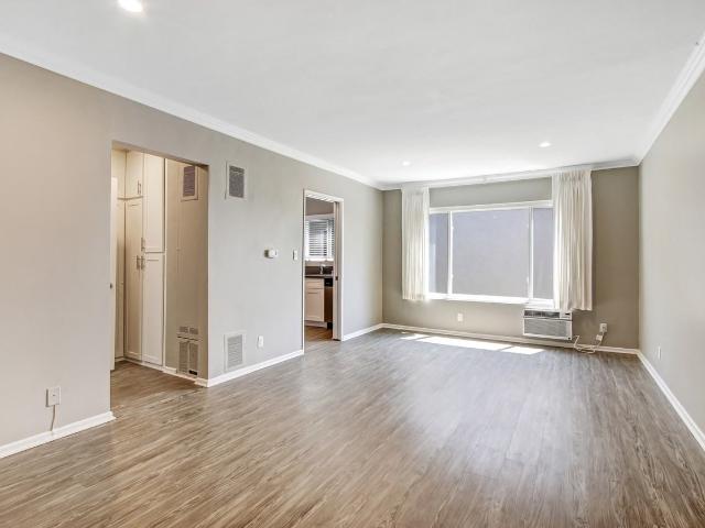 Barrington Avenue Apartment Homes 1 Bedroom Apartment for Rent at 708 S Barrington Ave, Los Angeles, CA 90049 Brentwood