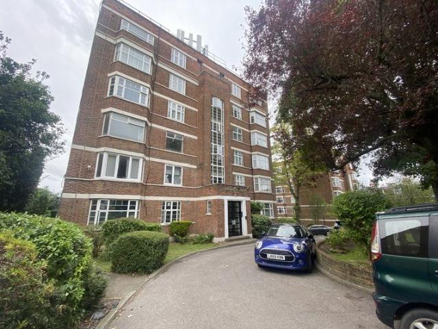 Barrington Court, Colney Hatch Lane, Muswell Hill N10, 2 bed flat to rent, £2,000 pcm | PrimeLocation
