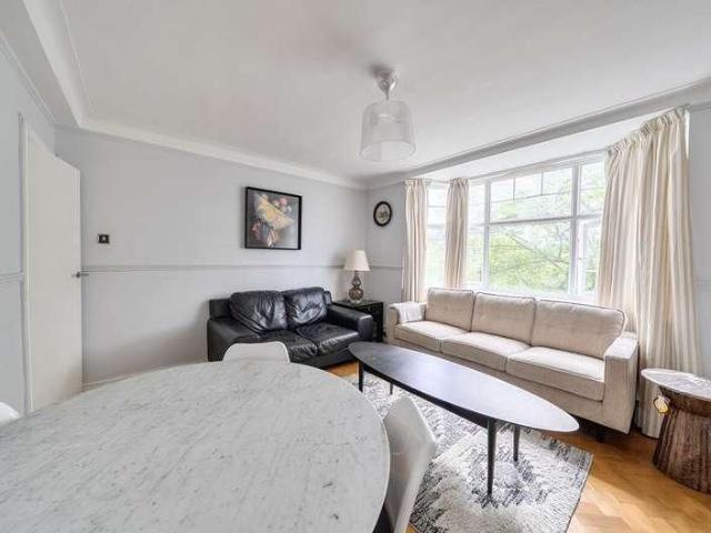 Barrington Court, Pages Hill, Muswell Hill, N10