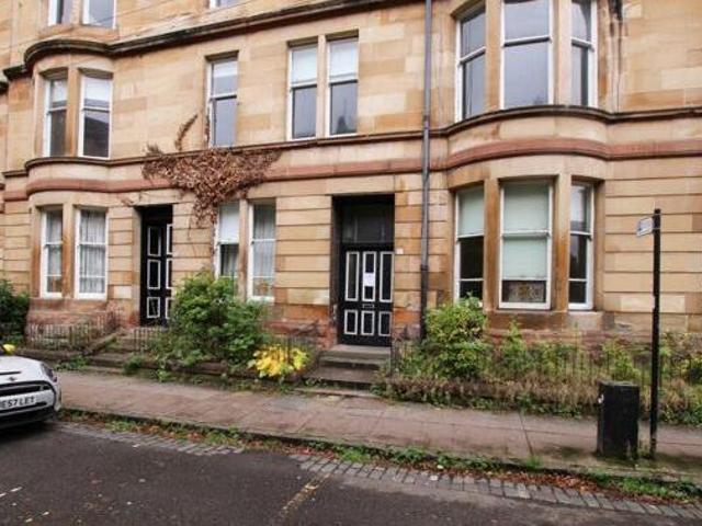 Barrington Drive, Woodlands, 4 Bedroom Flat