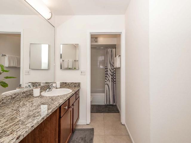 Barrington Lakes Apartments 2 Bedroom Apartment for Rent at 2200 Hassell Rd, Hoffman Estates, IL 60169
