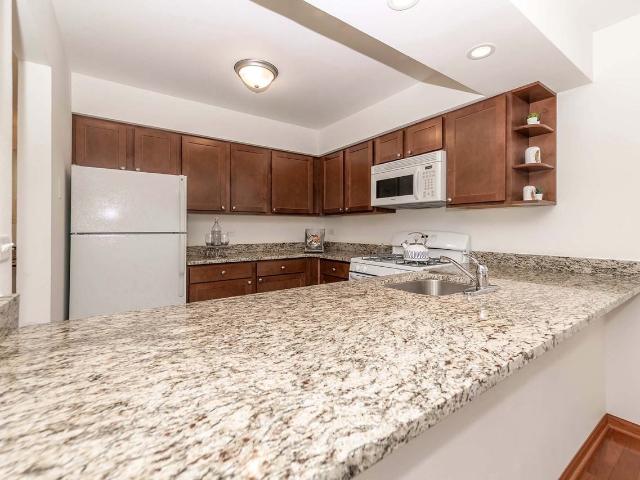 Barrington Lakes Apartments 2 Bedroom Apartment for Rent at 2200 Hassell Rd, Hoffman Estates, IL 60169