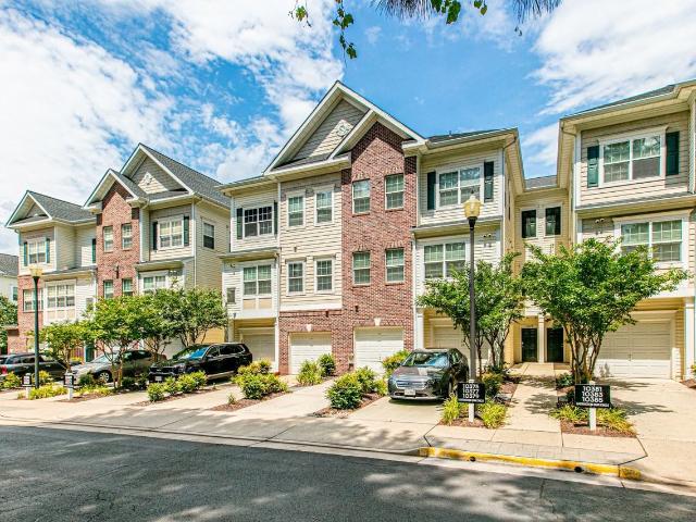 Barrington Park 2 Bedroom Apartment for Rent at 10275 Dorchester Pl, Manassas, VA 20110