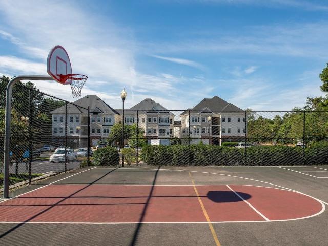 Barrington Park 2 Bedroom Apartment for Rent at 10275 Dorchester Pl, Manassas, VA 20110