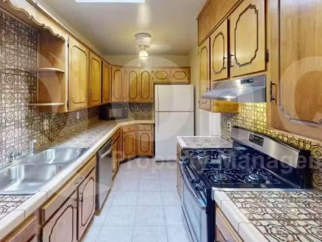 Barrio Centro! 4 Bed/2 Bath! 2701 E Warwick Vis