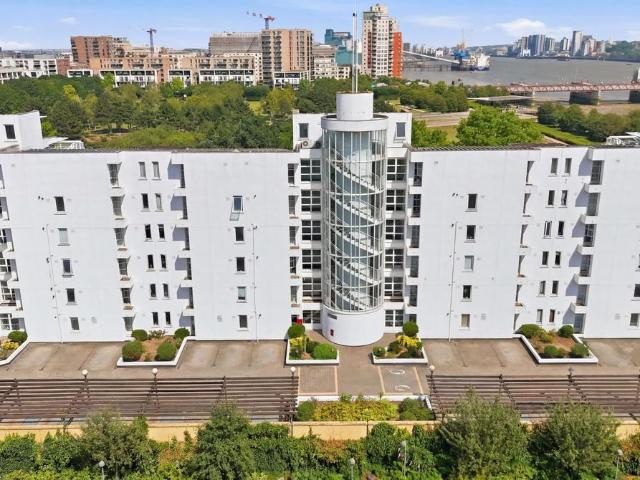 Barrier Point Road, London E16, 1 bed flat to rent, £1,800 pcm | PrimeLocation