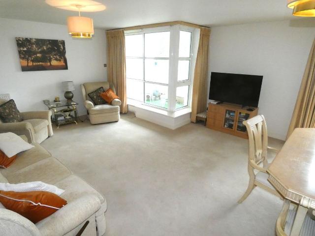 Barrier Point Road, London E16, 2 bed flat to rent, £2,200 pcm | PrimeLocation