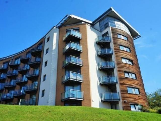 Barrier Road, Chatham ME4, 2 bed flat to rent, £1,400 pcm | PrimeLocation