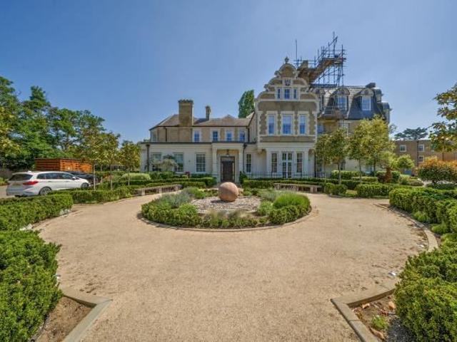 Barrons Chase, Richmond TW10, 1 bed flat to rent, £4,500 pcm | PrimeLocation