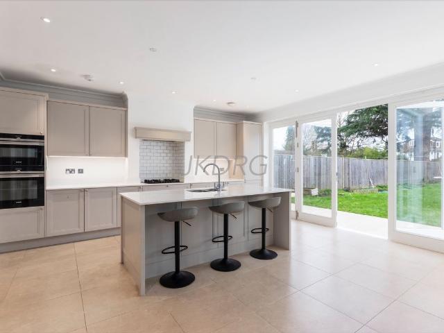 Barrons Chase, Richmond TW10, 5 bed detached house to rent, £6,300 pcm | PrimeLocation