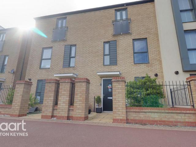 Barrosa Way, Whitehouse Park 4 bed terraced house to rent £2,100 pcm £485 pw