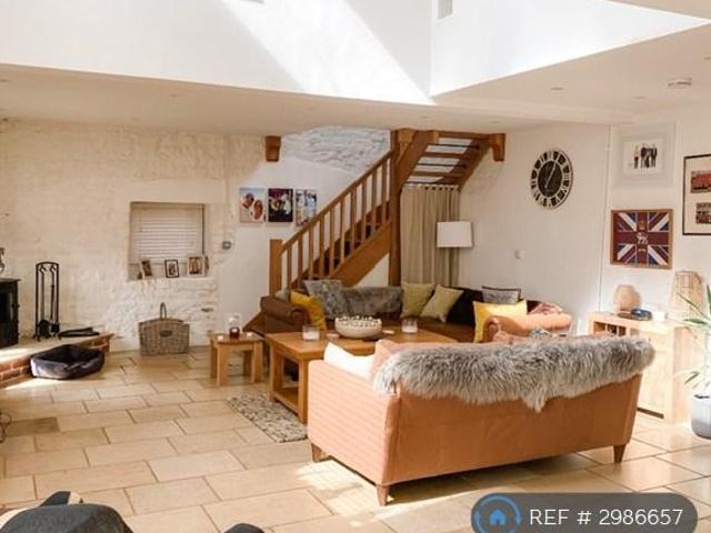 Barrowden Road, Stamford, PE9 2 bed semi detached house to rent £1,570 pcm £362 pw