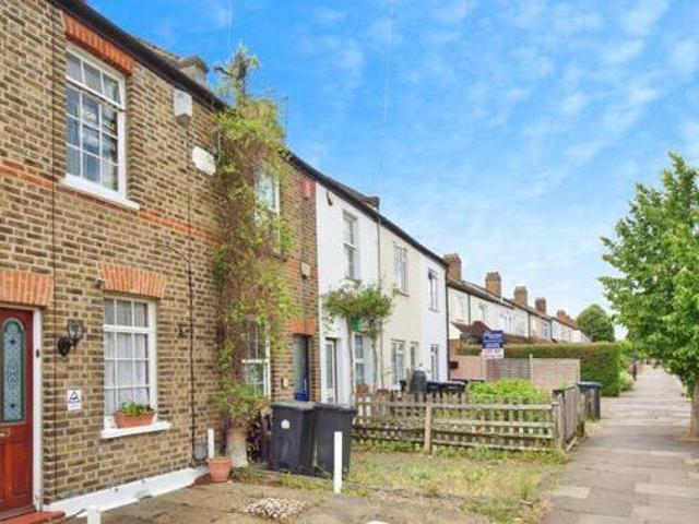 Barrowell Green, London, 2 Bedroom Terraced