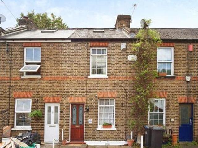 Barrowell Green, London, 2 Bedroom Terraced