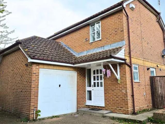 Barrowell Green, Winchmore Hill, Enfield, N21 3BA, United Kingdom | 3 bed house for rent #166566613 | Rentberry