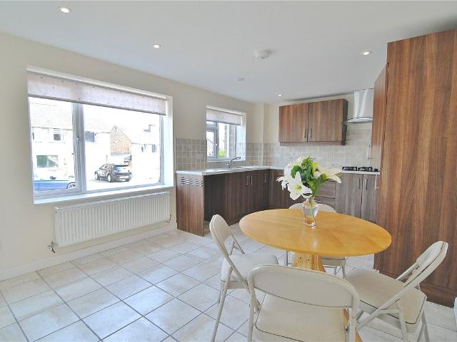 Barrowfield Road, Stroud, Gloucestershire GL5, 3 bed detached house to rent, £1,600 pcm | PrimeLocation