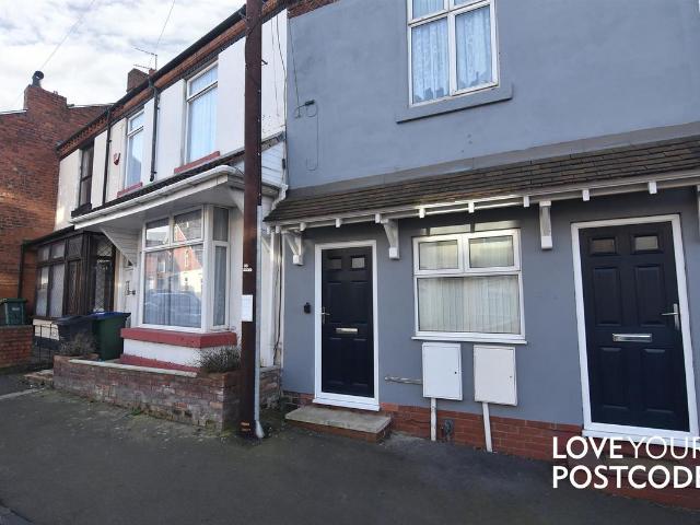 Barrs Street, Oldbury B68, 1 bed flat to rent, £750 pcm | PrimeLocation