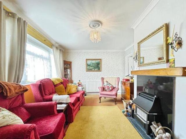 Barry Close, Bitton, 3 Bedroom Semi detached