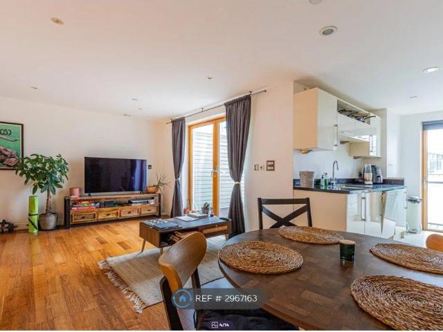 Barry Lane, Cardiff CF10, 1 bed flat to rent, £1,175 pcm | PrimeLocation