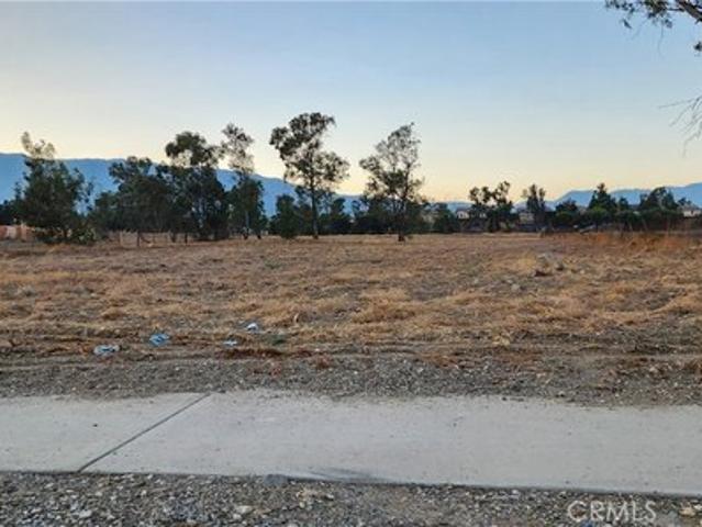 Baseline Ave, Fontana, CA 92336