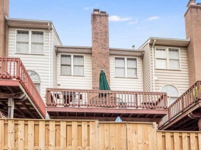 Basement with full bathroom for rent in Tysons Cor