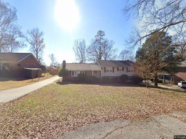 basement apartment for college studenttraveling nu