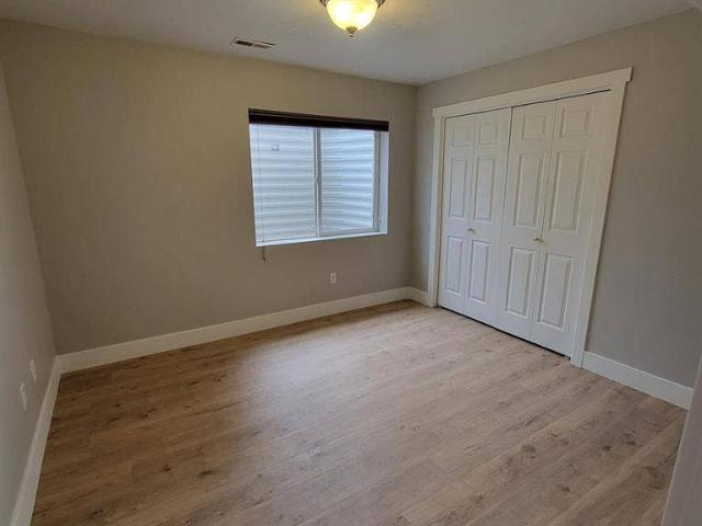 Basement Apartment Private Room