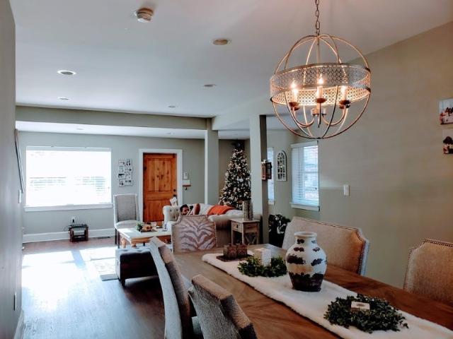 Basement Apartment w Private Bath & Full Size Kitc