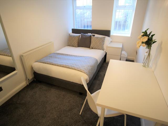 Basement Flat, 16 Kelso Road