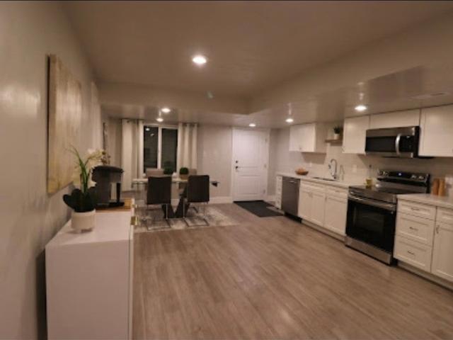 Basement Rooms for Rent