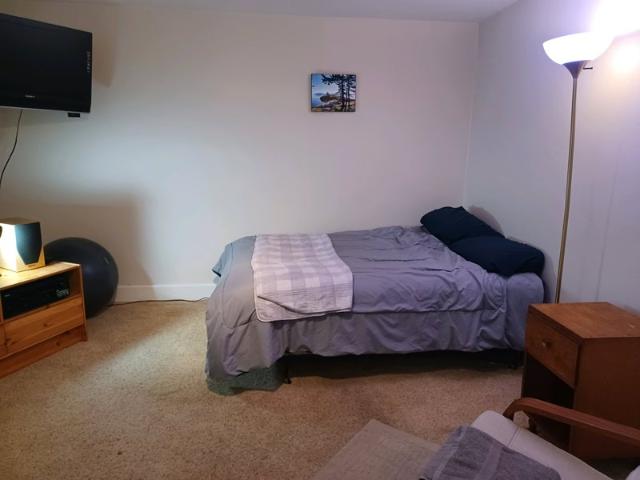 Basement studio with private 3/4 bath
