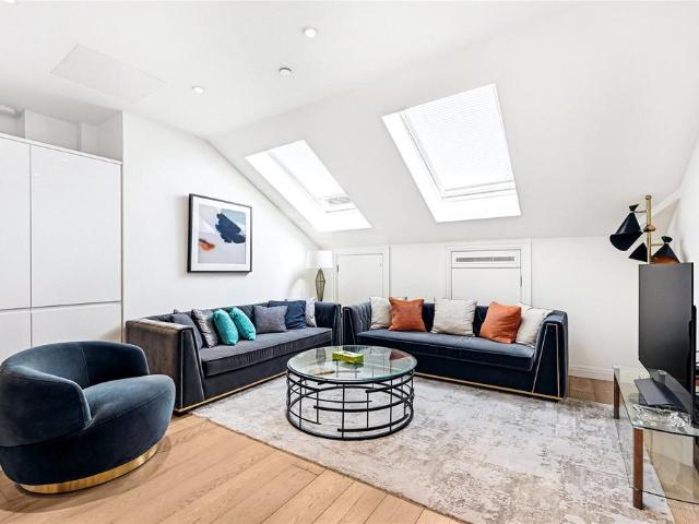 Basil Mansions, Basil Street. 2 bed apartment to rent £7,908 pcm £1,825 pw
