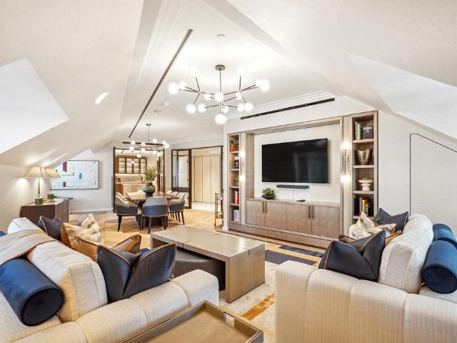 Basil Street, Knightsbridge, London 3 bed flat to rent £30,333 pcm £7,000 pw