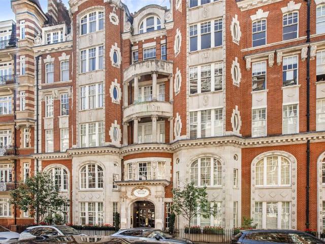 Basil Street, London, SW3 2 bed flat to rent £7,497 pcm £1,730 pw