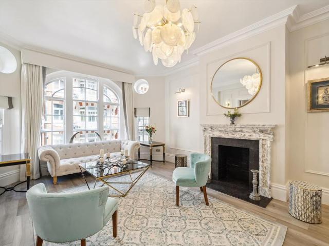 Basil Street, London SW3 2 bed flat to rent £9,533 pcm £2,200 pw