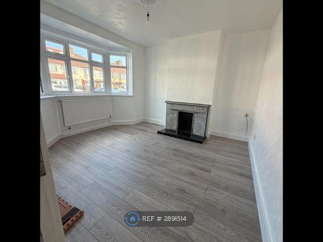 Basildene Road, Hounslow TW4, 3 bed terraced house to rent, £2,600 pcm | PrimeLocation