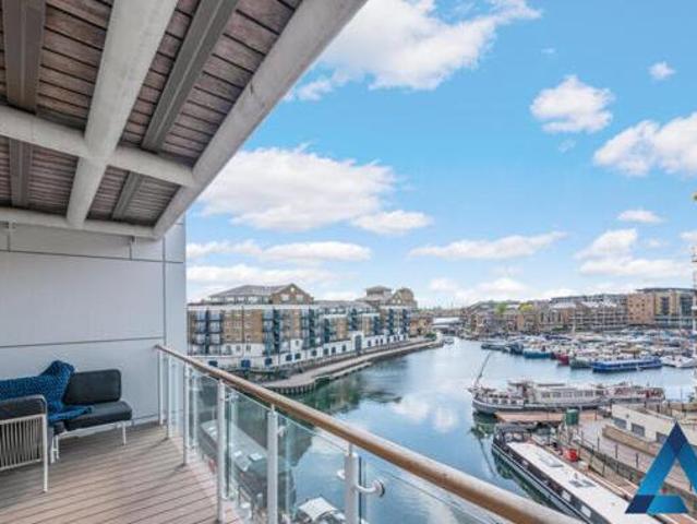 Basin Approach, London, 1 Bedroom Apartment