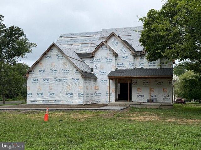 Basin Rd, Hamilton, Home For Sale