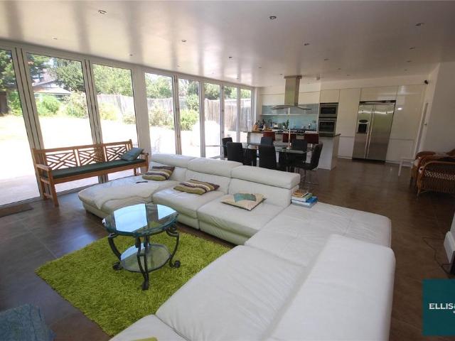 Basing Hill, Golders Green, NW11 6 bed house to rent £7,500 pcm £1,731 pw