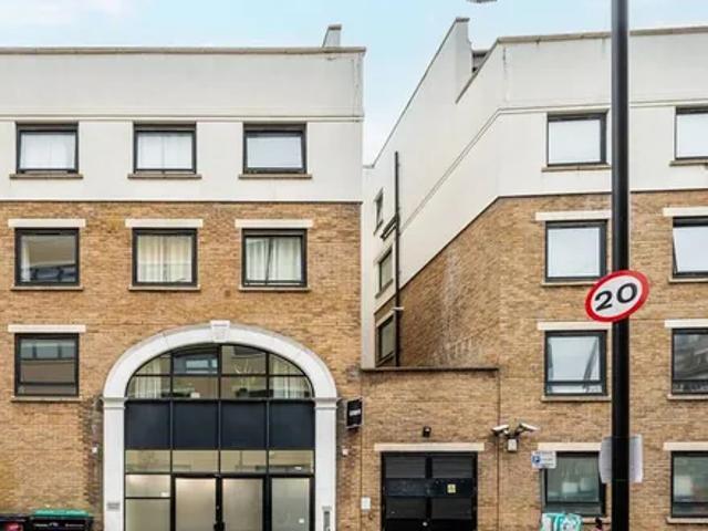 Basing Place, London, E2 8AB, United Kingdom | 2 bed apartment for rent #130435219 | Rentberry