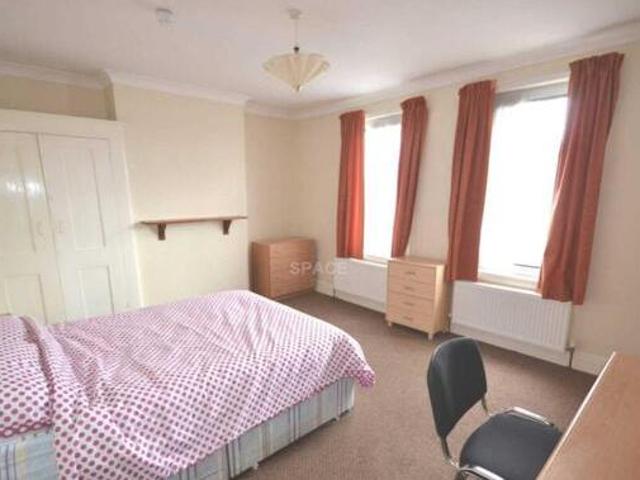 Basingstoke Road, Reading, 6 Bedroom Semi detached