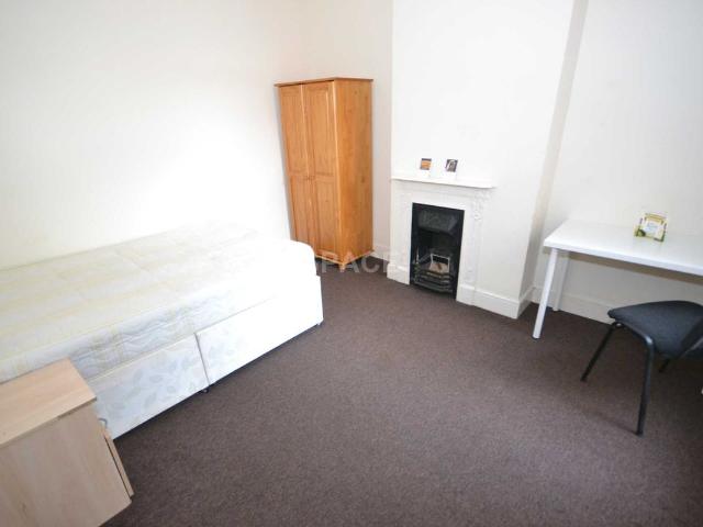 Basingstoke Road, Reading, Berkshire, 0Et. RG2, Room to rent, £600 pcm | PrimeLocation