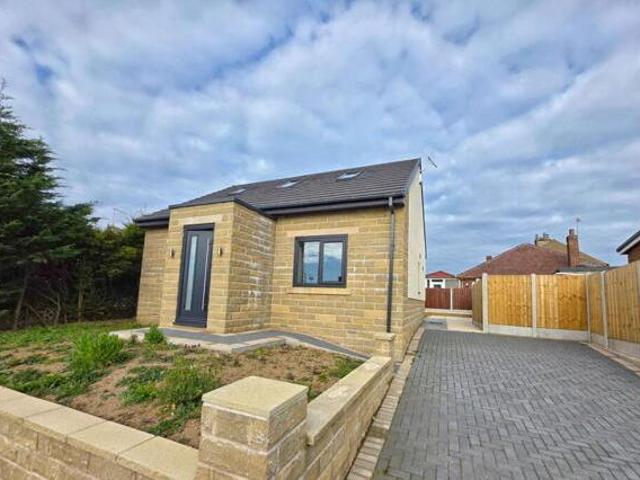 Baslow Crescent, Dodworth, 3 Bedroom Detached