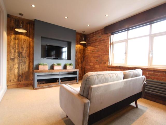 Baslow Road, Sheffield, S17