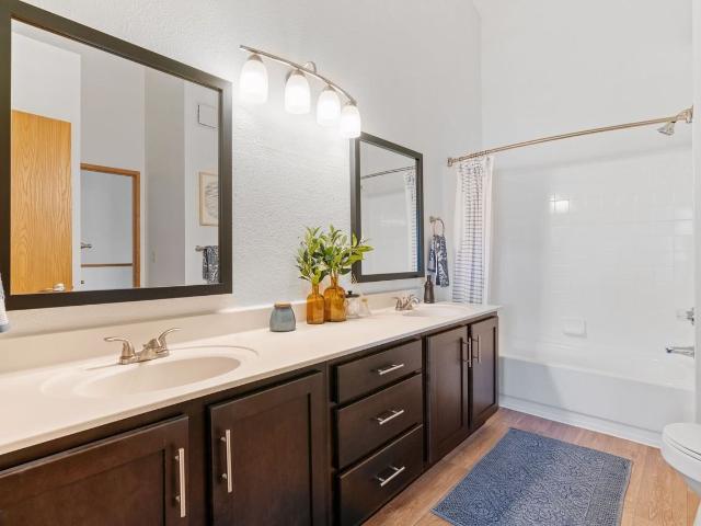 Bass Lake Hills Townhomes 3 Bedroom Apartment for Rent at 5814 Teakwood Ln N, Plymouth, MN 55442