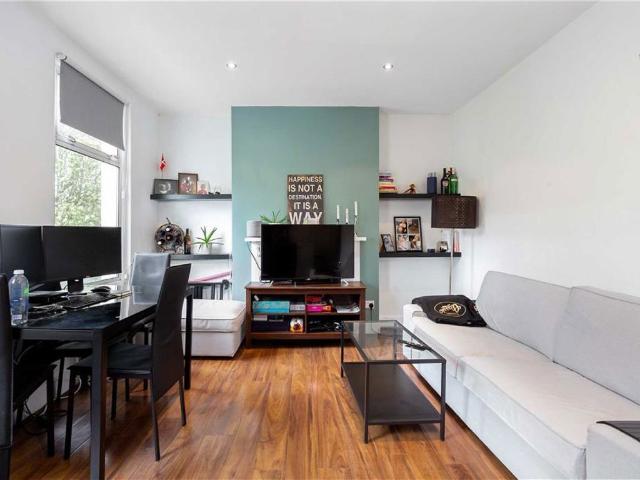 Bassein Park Road, Shepherd's Bush W12, 1 bed flat to rent, £1,850 pcm | PrimeLocation
