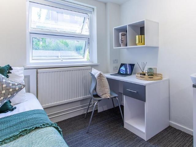 Bassett Green Road, Southampton SO16, 1 bed flat to rent, £542 pcm | PrimeLocation
