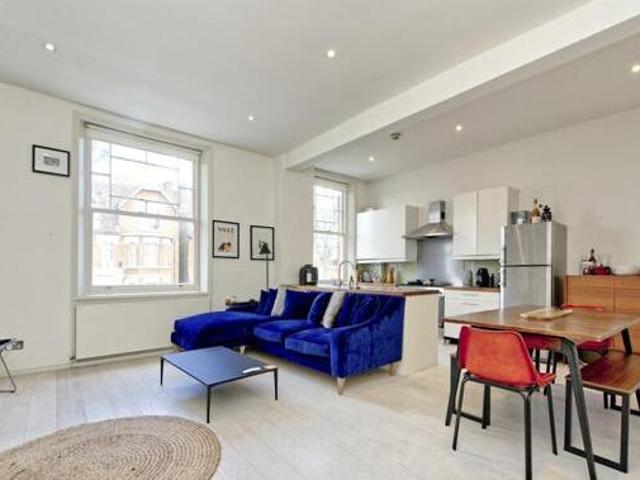 Bassett Road, London, 2 Bedroom Flat