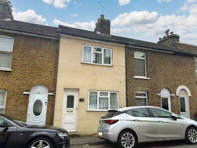 Bassett Road, Sittingbourne ME10, 2 bed terraced house to rent, £1,200 pcm | PrimeLocation