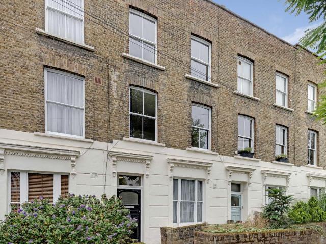 Bassett Street, Kentish Town NW5, 3 bed flat to rent, £4,000 pcm | PrimeLocation